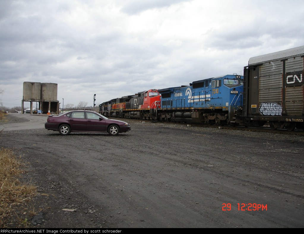 Mix of power and a very nice Chevy Impala (SPDFILE1) WB on the CSX Q293